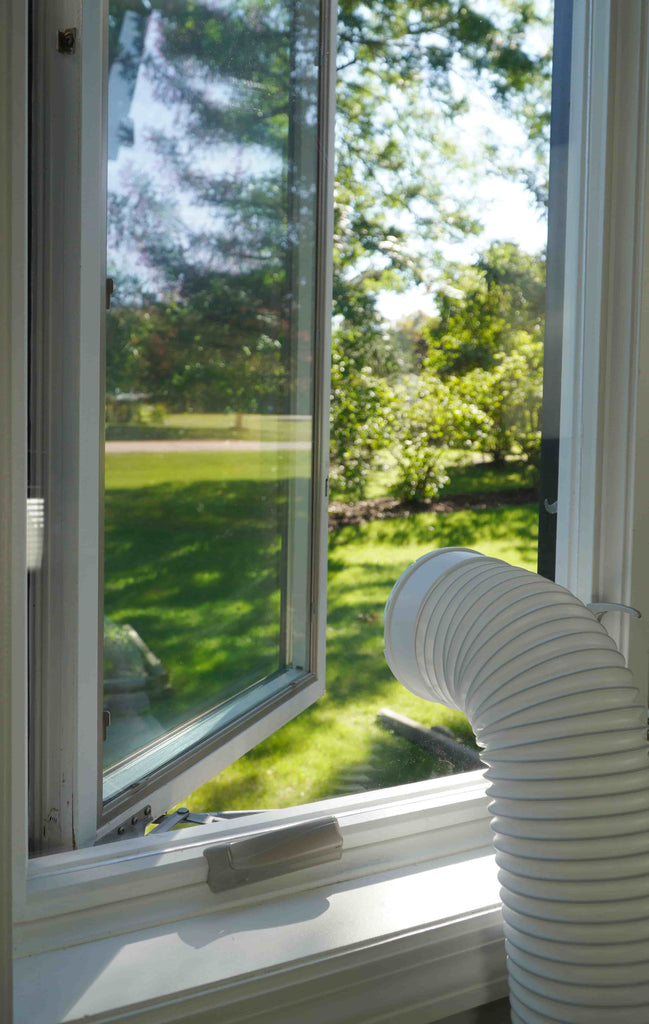 Installing portable air conditioner in casement window store